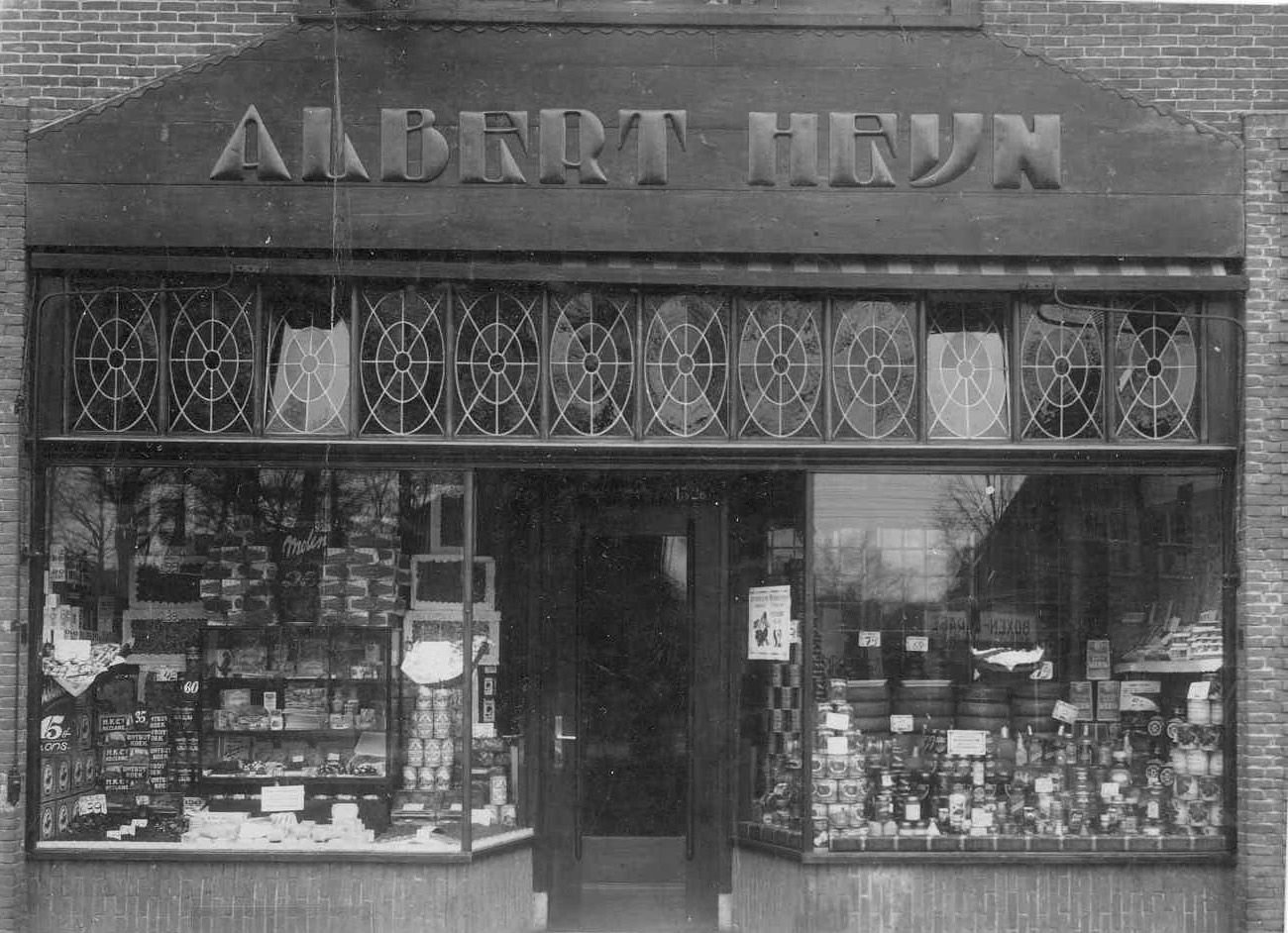 Albert Heijn-Emmaplein kreeg een voltreffer te verduren - Online Museum ...